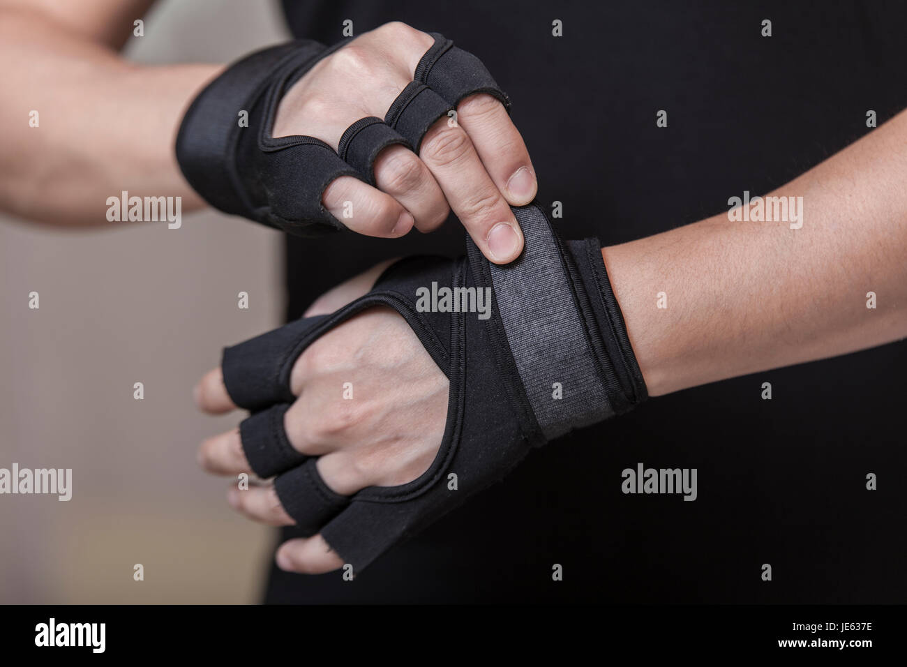 Hand training hi-res stock photography and images - Alamy
