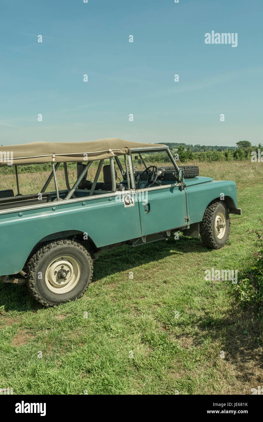 Land rover 109 series hi-res stock photography and images - Alamy