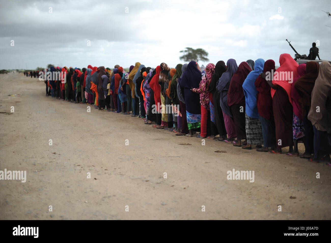 Photograph depicting food distribution in Afgoye, Somalia, on August 4 ...