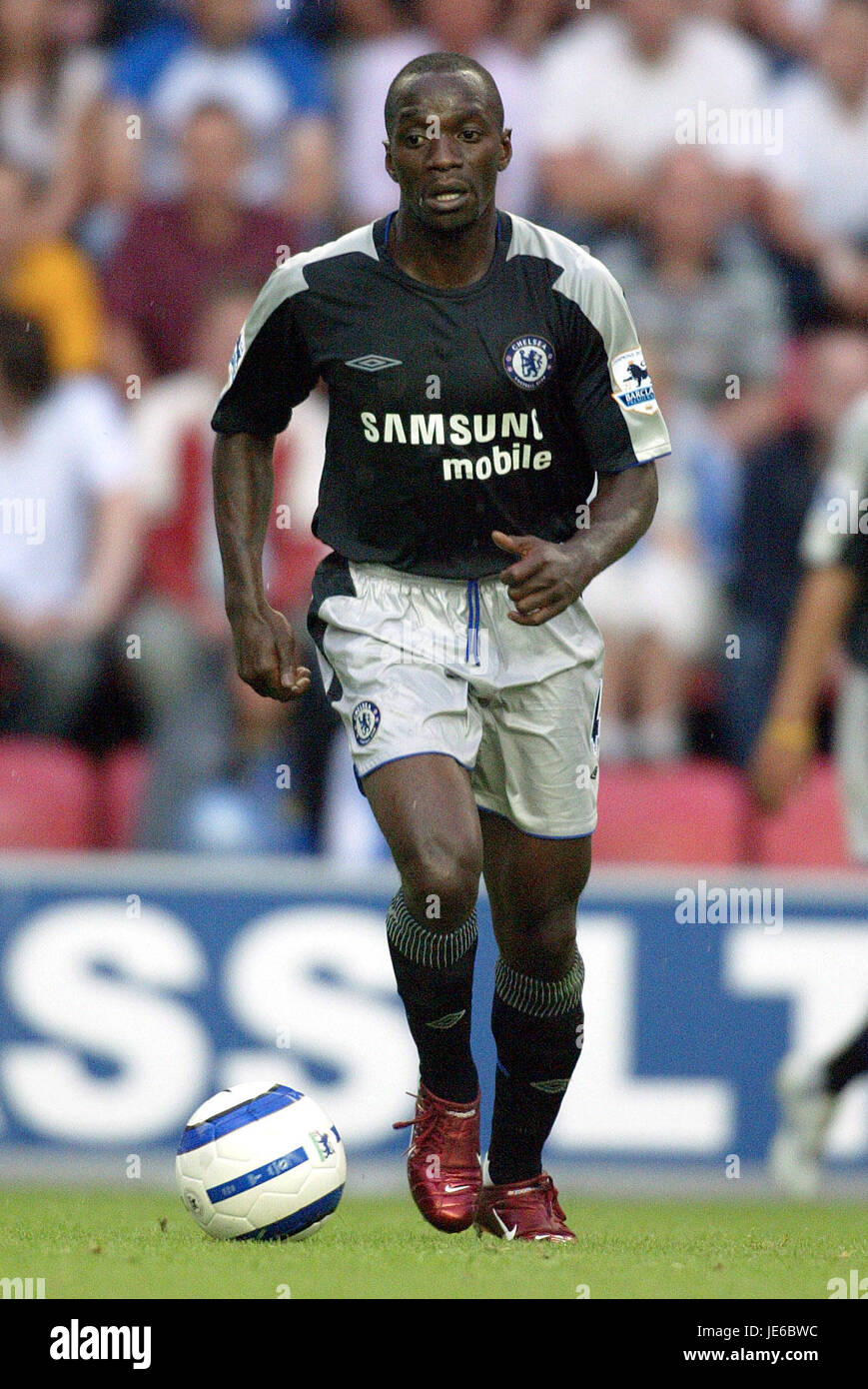 CLAUDE MAKELELE CHELSEA FC JJB STADIUM WIGAN ENGLAND 14 August 2005 ...
