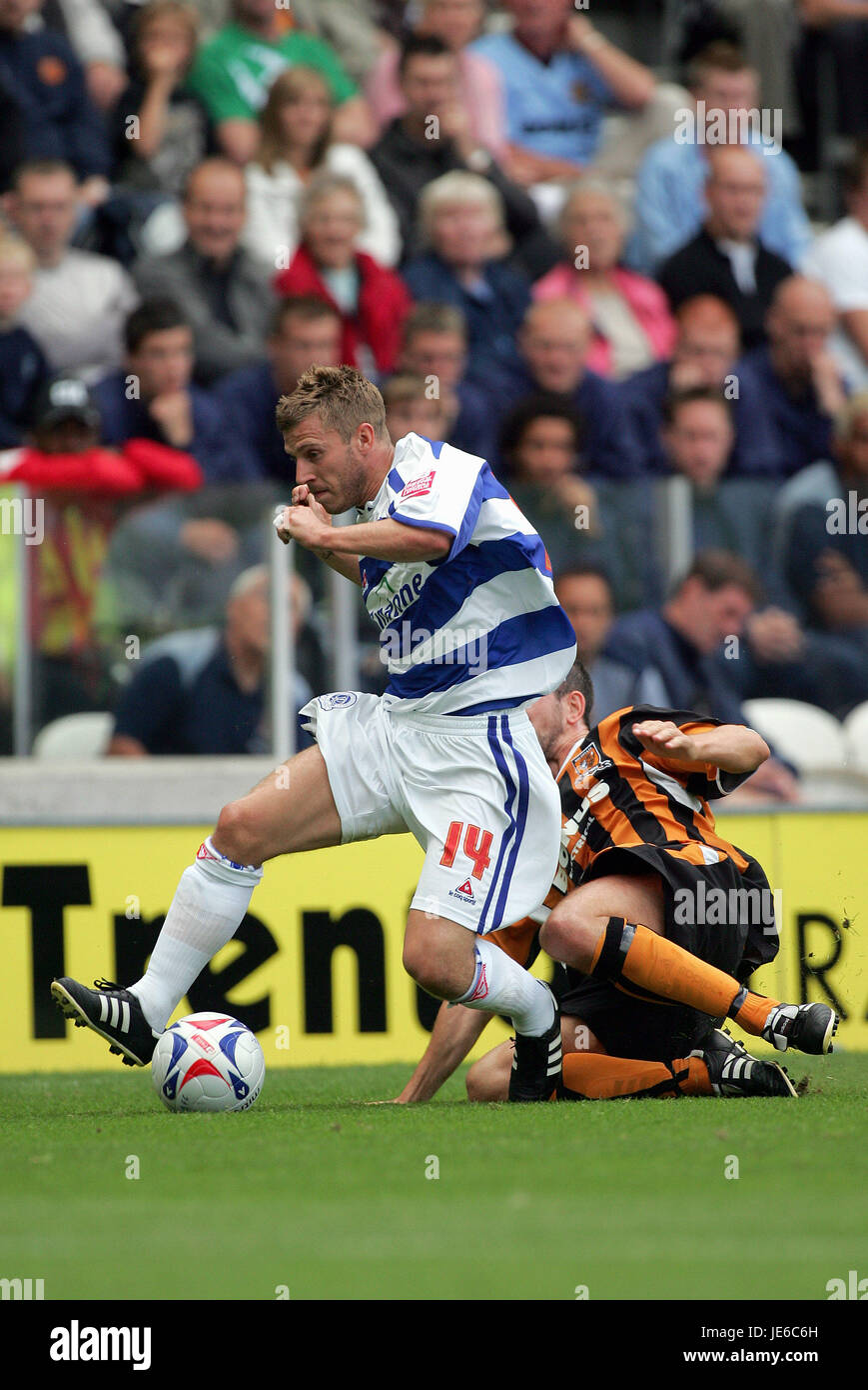 STUART ELLIOTT& MARTIN ROLANDS HULL CITY V QPR KC STADIUM HULL ENGLAND ...