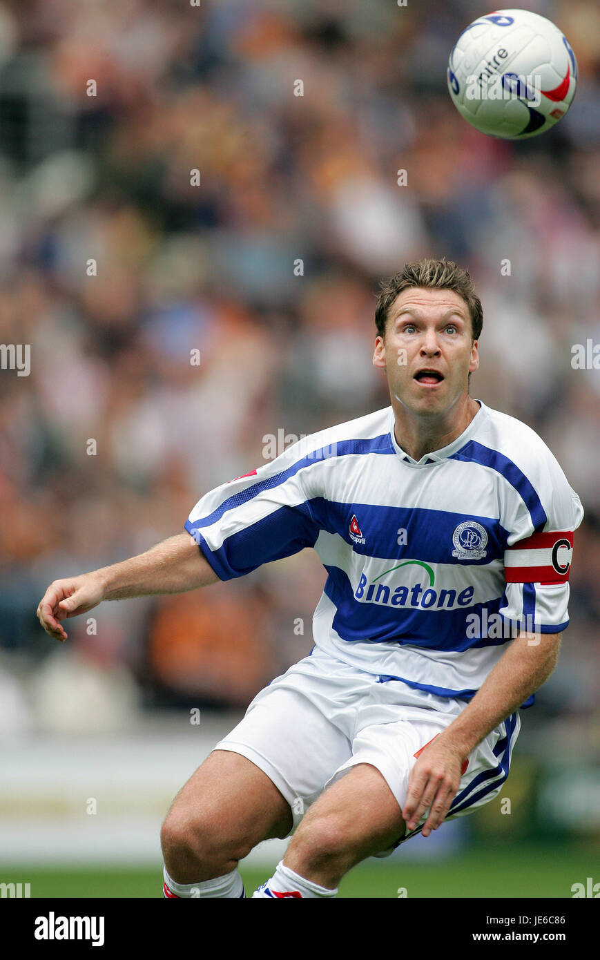 Queens park rangers kevin gallen hi-res stock photography and images ...