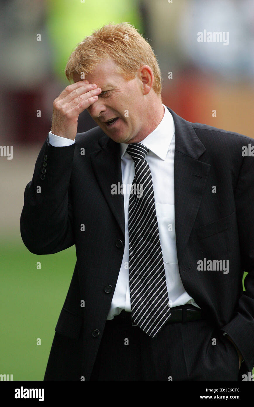 GORDON STRACHAN GLASGOW CELTIC FC FIR PARK MOTHERWELL SCOTLAND 30 July ...