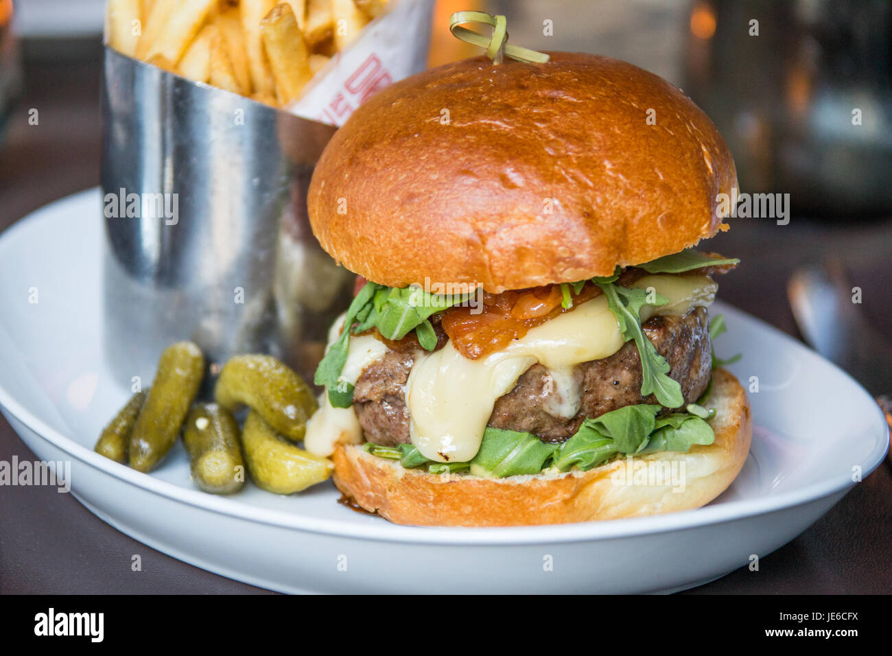 American burger bar hi-res stock photography and images - Alamy