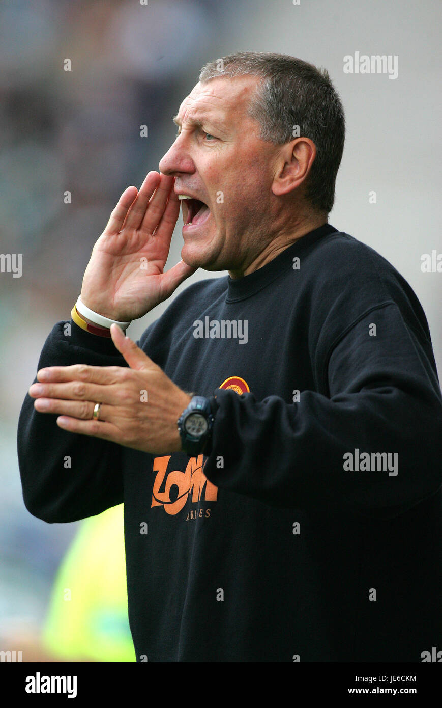 TERRY BUTCHER MOTHERWELL FC MANAGER FIR PARK MOTHERWELL SCOTLAND 30 ...