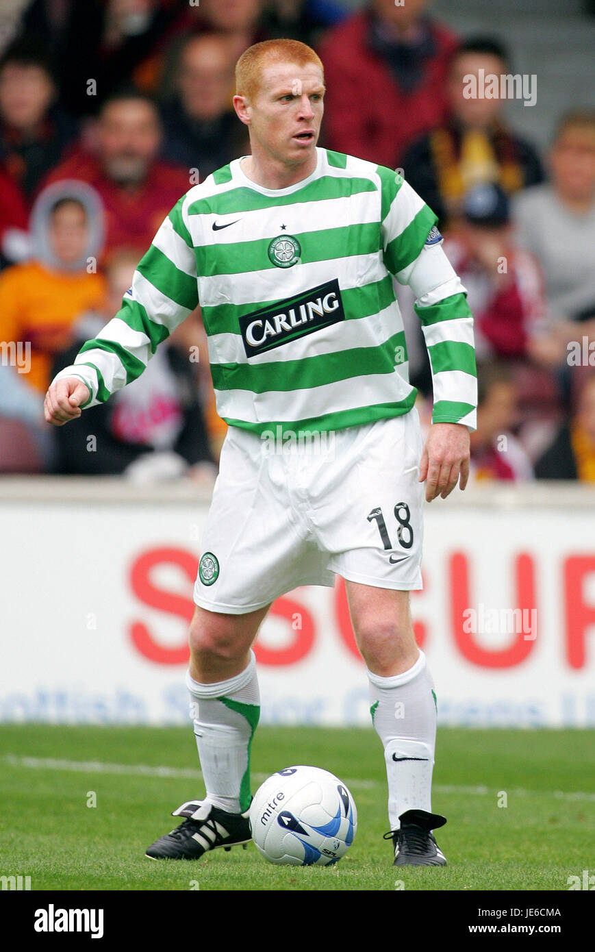 NEIL LENNON GLASGOW CELTIC FC FIR PARK MOTHERWELL SCOTLAND 30 July 2005 ...