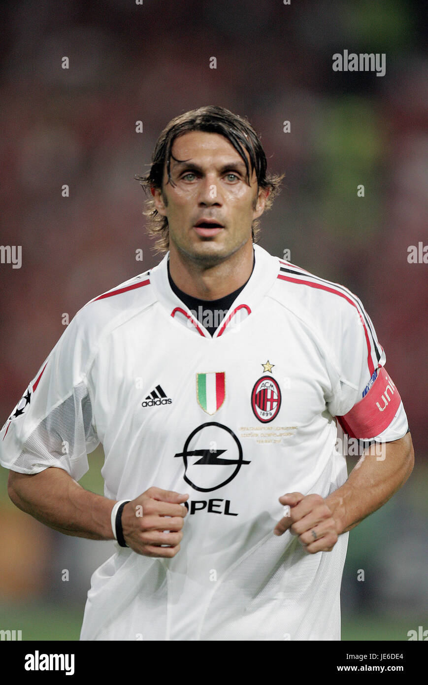 Champions league 2005 istanbul maldini hi-res stock photography and ...
