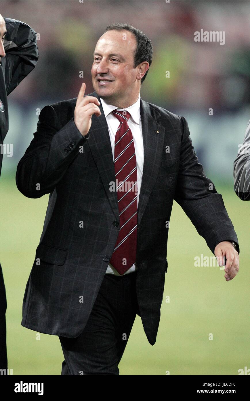 Champions league 2005 final istanbul hi-res stock photography and ...