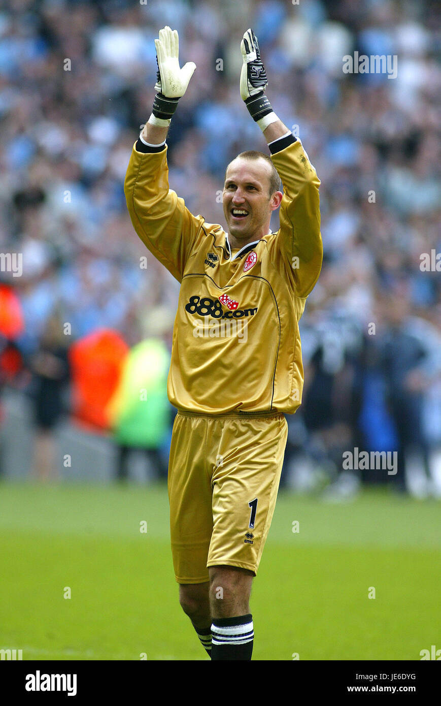 MARK SCHWARZER MAN CITY V MIDDLESBROUGH CITY OF MANCHESTER STADIUM ...