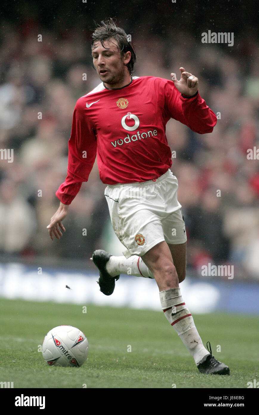 GABRIEL HEINZE MANCHESTER UNITED FC MILLENNIUM STADIUM. CARDIFF WALES ...
