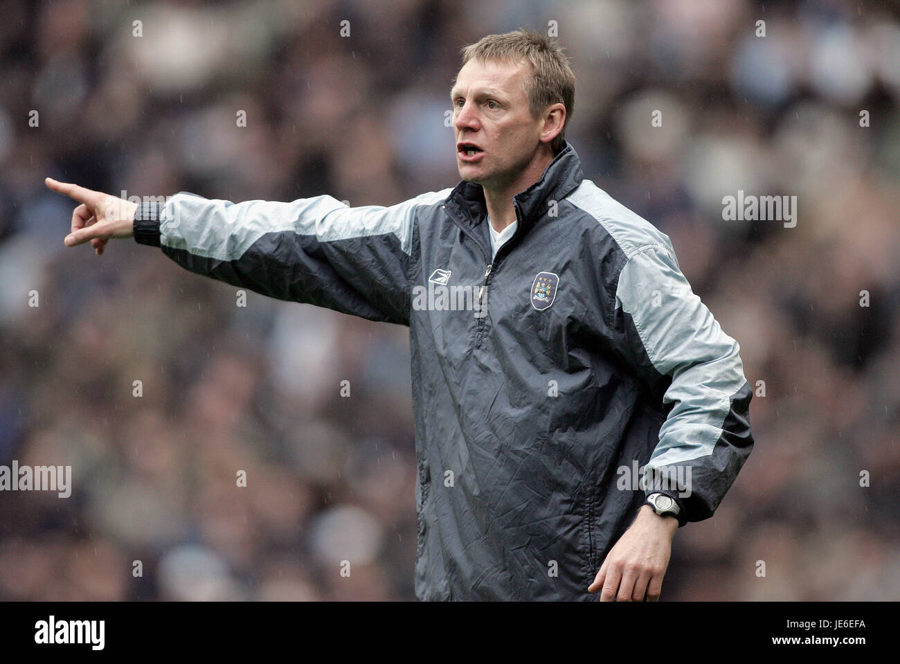 STUART PEARCE MANCHESTER CITY FC MANAGER SPORTS CITY MANCHESTER ENGLAND ...