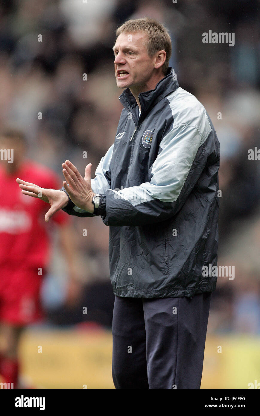 STUART PEARCE MANCHESTER CITY FC MANAGER SPORTS CITY MANCHESTER ENGLAND ...