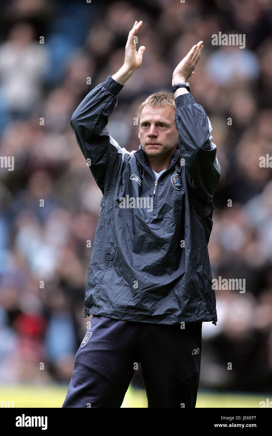 Stuart pearce 2005 hi-res stock photography and images - Alamy