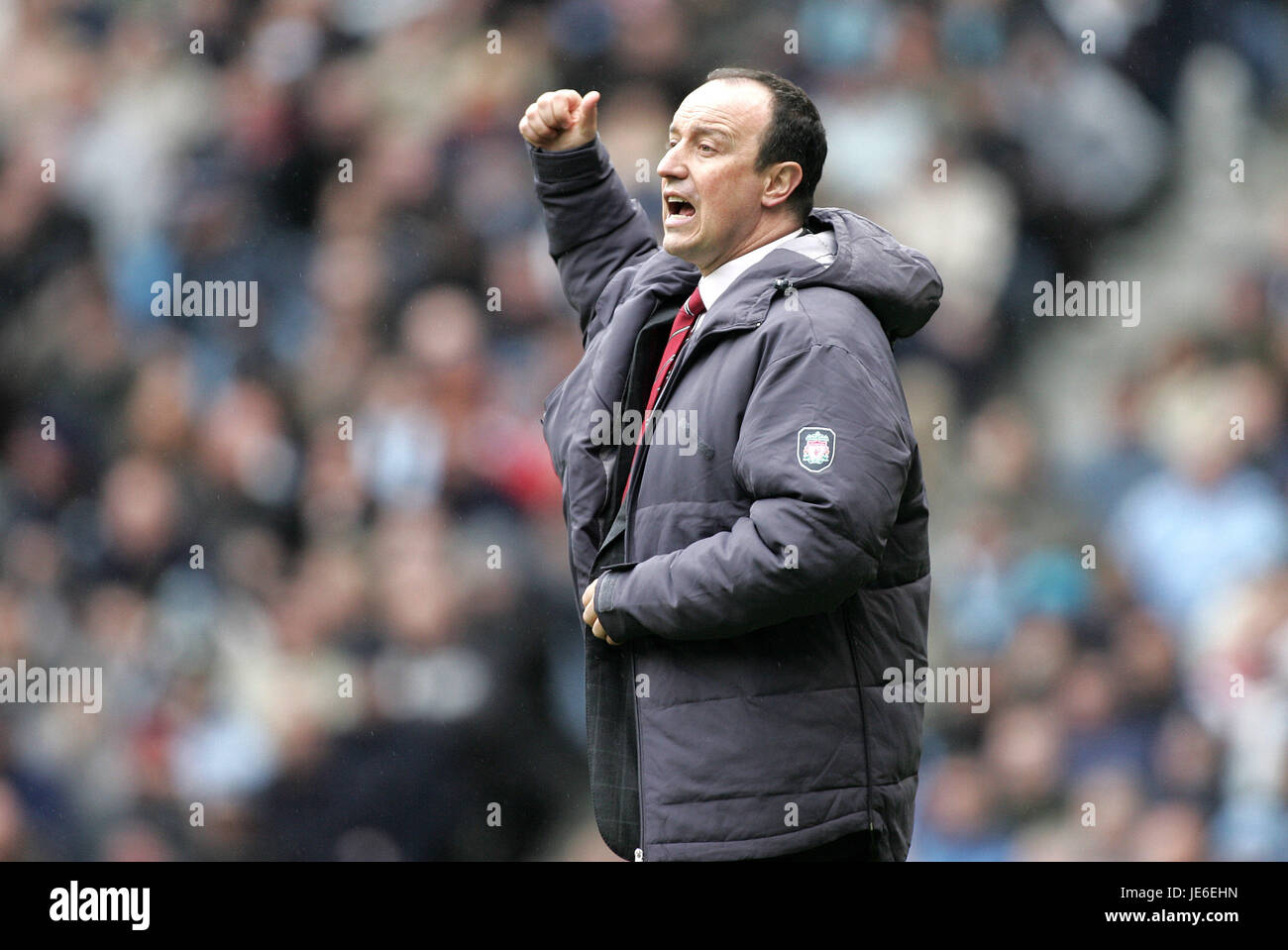 RAFAEL BENITEZ LIVERPOOL FC COACH SPORTS CITY MANCHESTER ENGLAND 09 ...