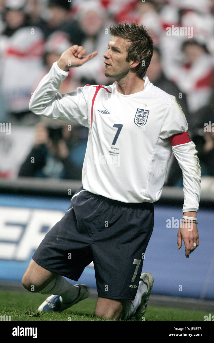 DAVID BECKHAM ENGLAND & REAL MADRID CF ST JAMES PARK NEWCASTLE ENGLAND ...