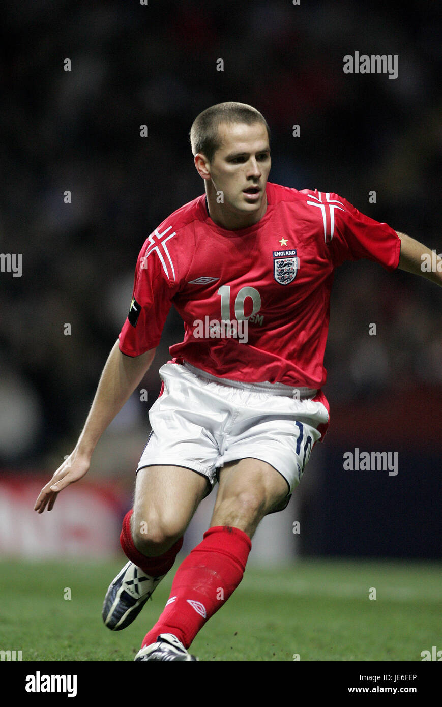 MICHAEL OWEN ENGLAND & REAL MADRID CF VILLA PARK BIRMINGHAM ENGLAND 09 ...