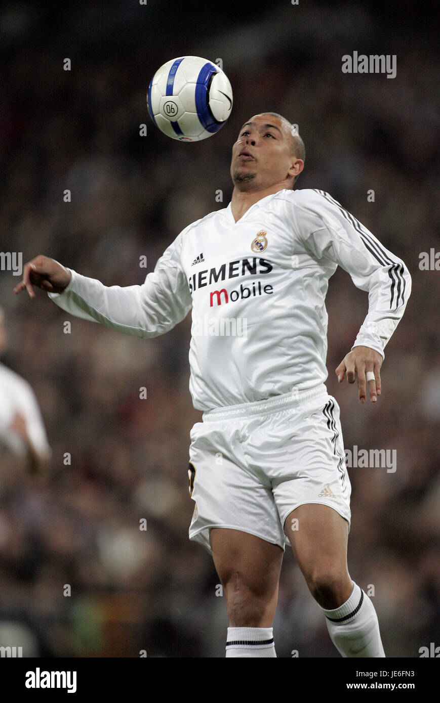 Ronaldo real madrid 2005 hi-res stock photography and images - Alamy
