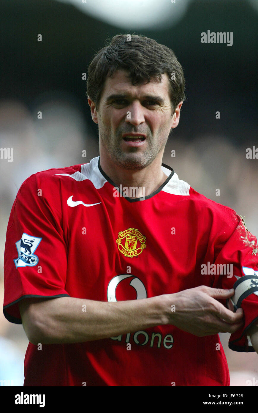 Roy keane manchester united 2005 hi-res stock photography and images ...
