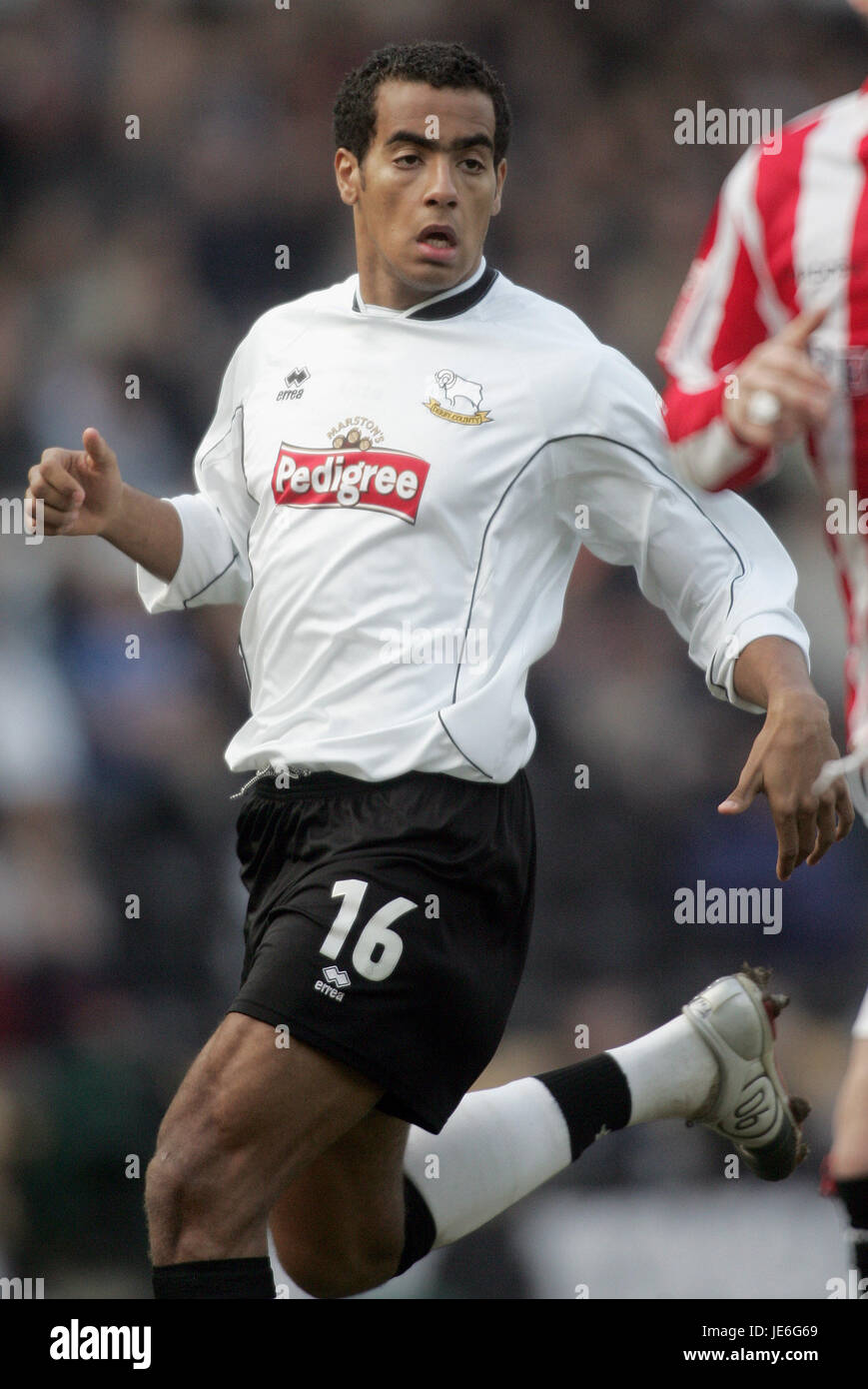 TOM HUDDLESTONE DERBY COUNTY FC PRIDE PARK STADIUM DERBY ENGLAND 16 ...