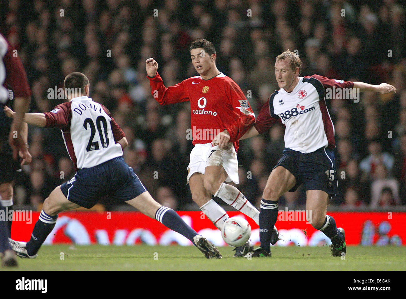 C RONALDO & RAY PARLOUR MANCHESTER UTD V MIDDLESBROUGH OLD TRAFFORD ...