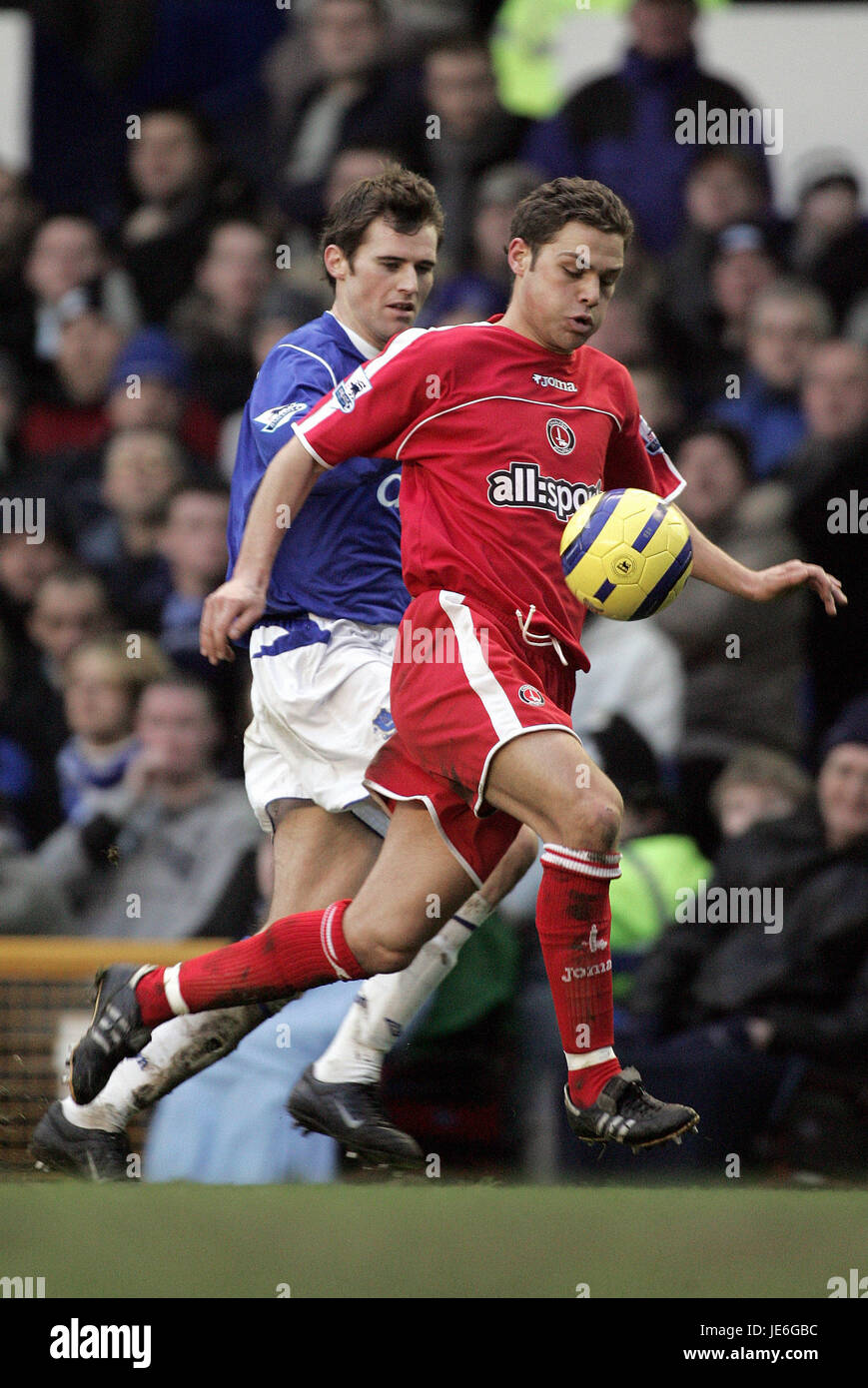 LUKE YOUNG & KEVIN KILBANE EVERTON V CHARLTON ATHLETIC GOODISON PARK ...