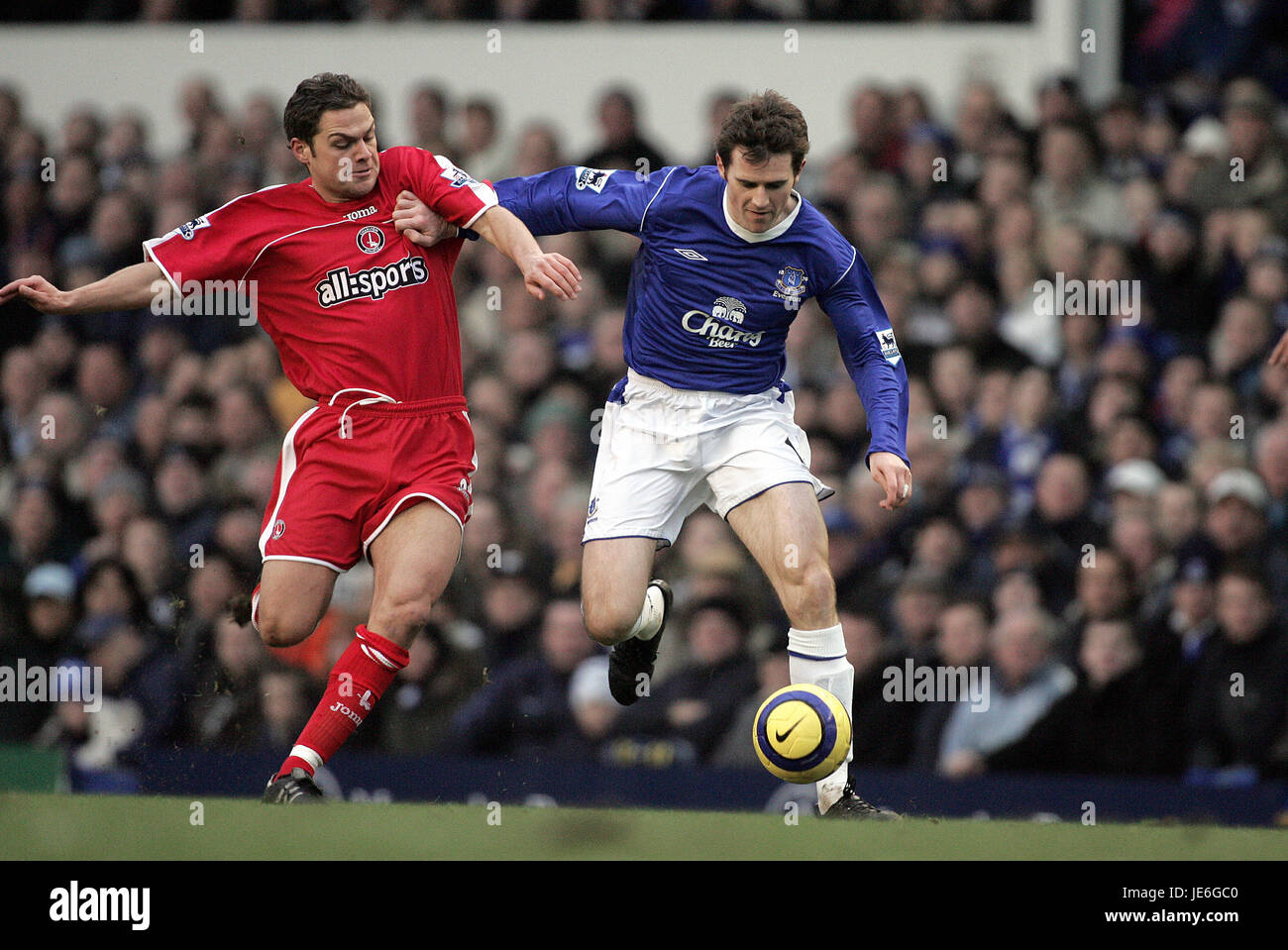 LUKE YOUNG & KEVIN KILBANE EVERTON V CHARLTON ATHLETIC GOODISON PARK ...