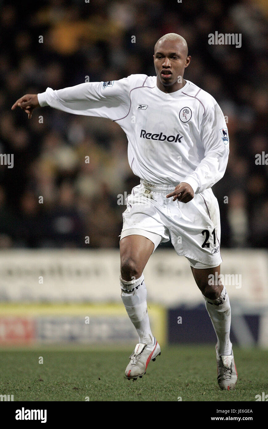 EL HADJI DIOUF BOLTON WANDERERS FC REEBOK STADIUM BOLTON ENGLAND 15 ...