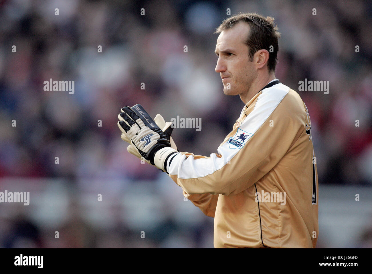 Mark schwarzer middlesbrough fc hi-res stock photography and images - Alamy
