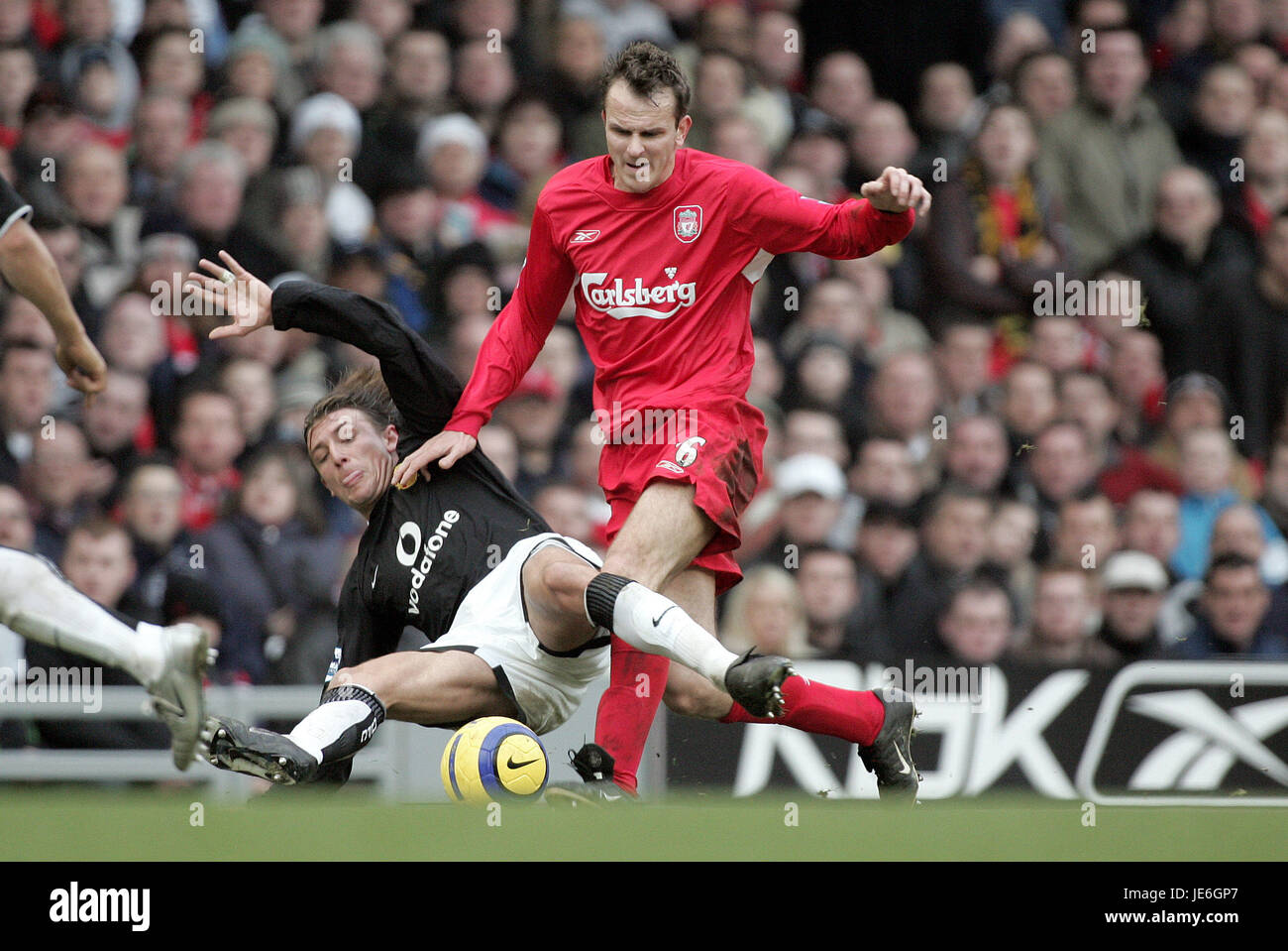 DIETMAR HAMANN GABRIEL HEINZE LIVERPOOL V MANCHESTER UNITED ANFIELD ...