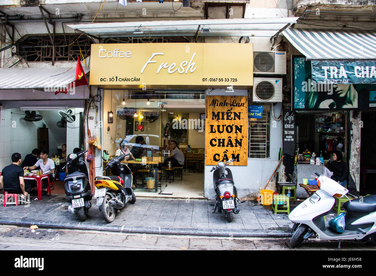 Eel restaurant, Minh Lan Restaurant, Mien Luon Chan Cam, Hanoi, Vietnam ...
