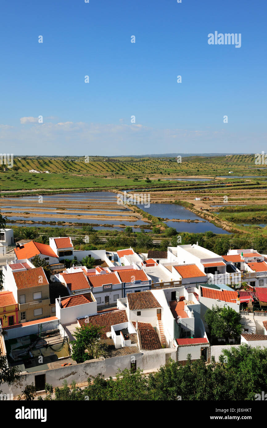 Algarve villages hi-res stock photography and images - Alamy