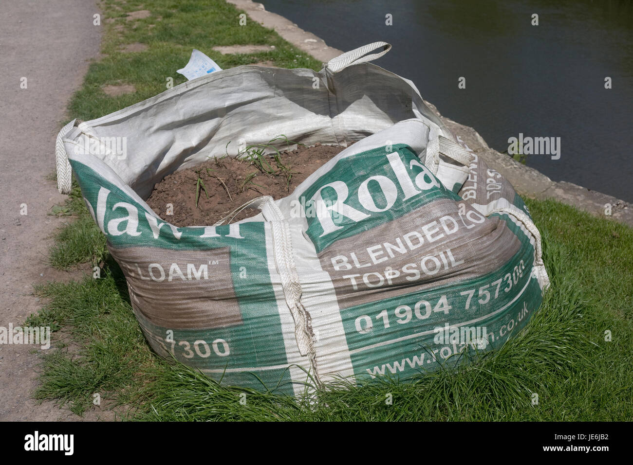 Blended topsoil hi-res stock photography and images - Alamy