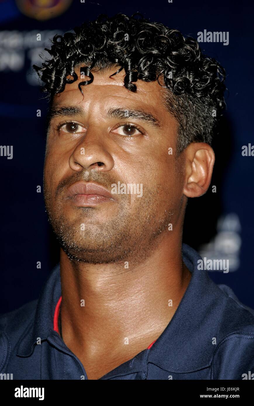 Frank rijkaard fc barcelona coach hi-res stock photography and images ...