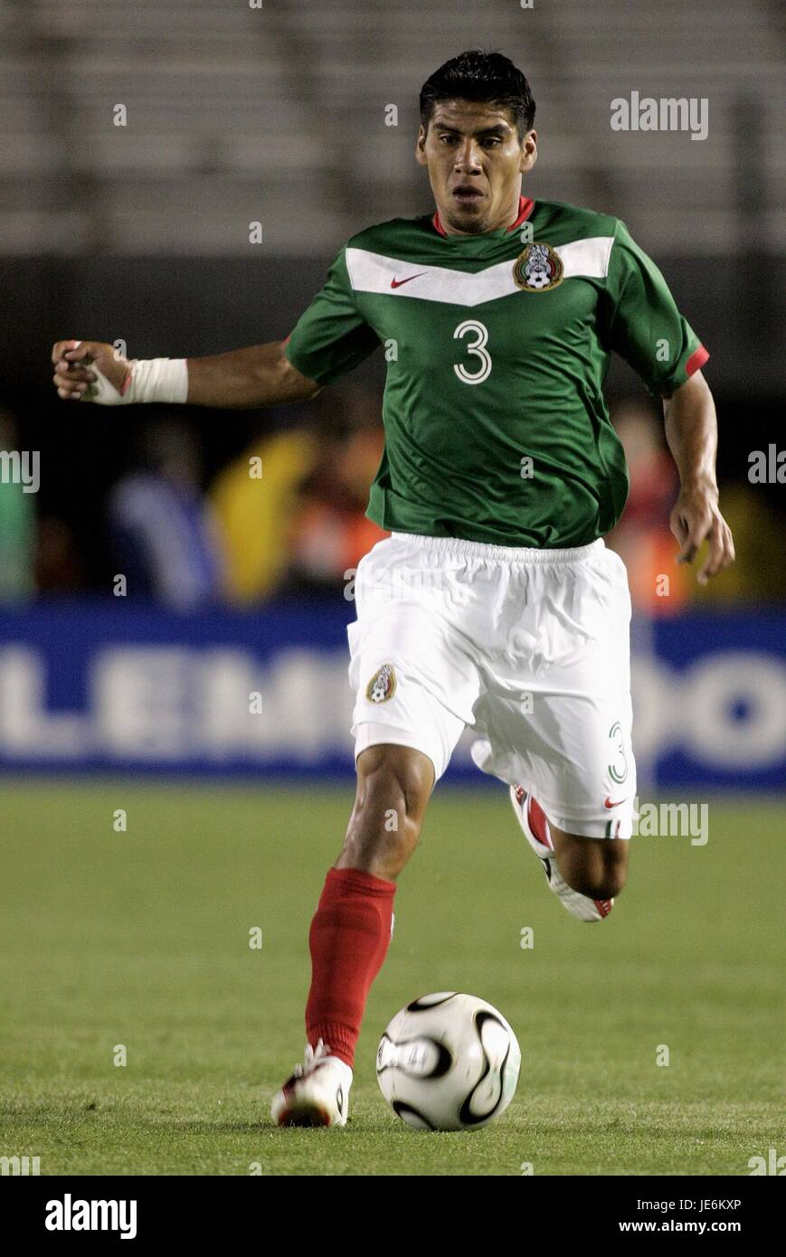 CARLOS SALCIDO MEXICO ROSE BOWL PASADENA LOS ANGELES USA 05 May 2006 ...