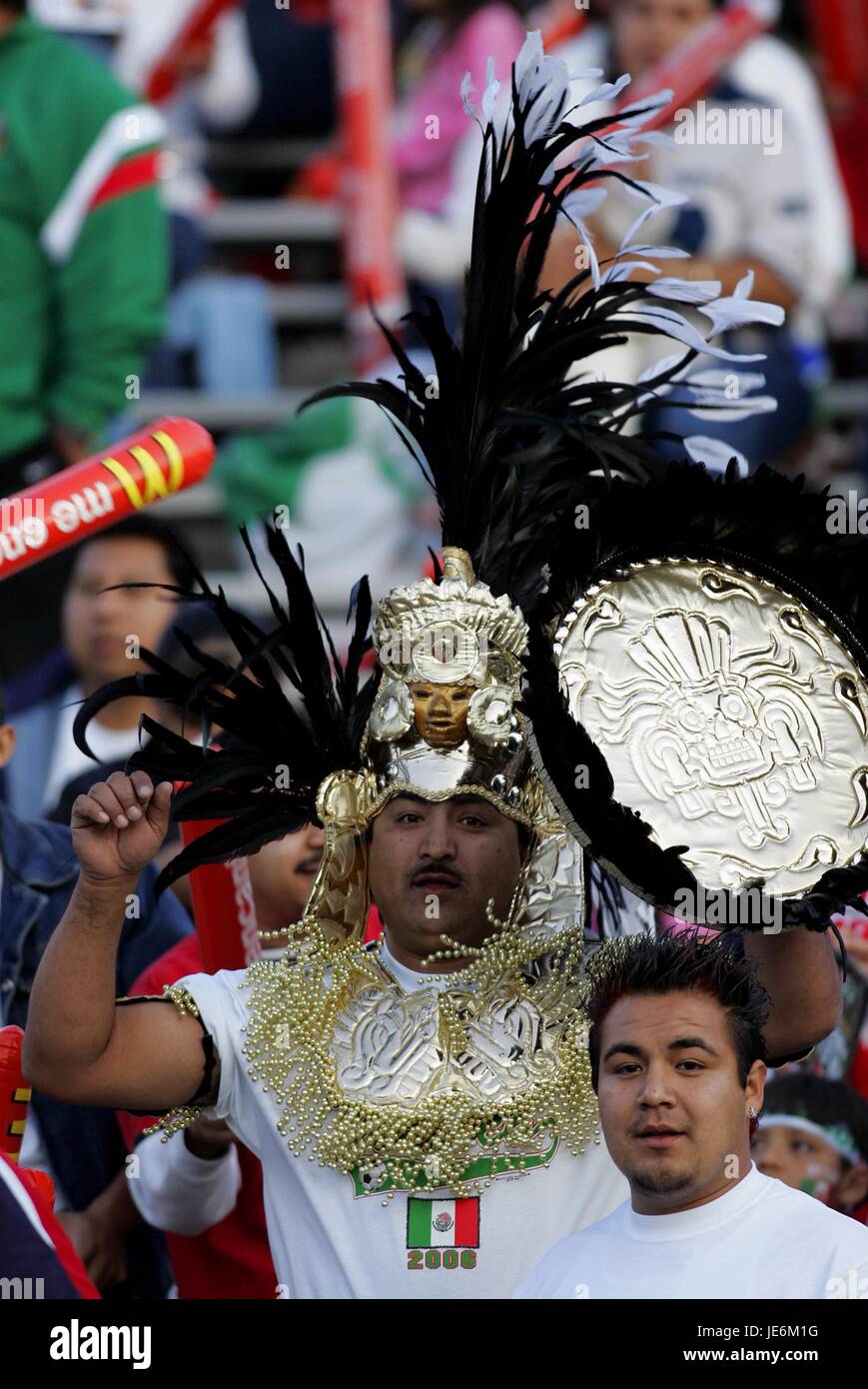 MEXICO FAN MEXICO FOOTBALL FAN ROSE BOWL PASADENA LOS ANGELES USA 05 ...