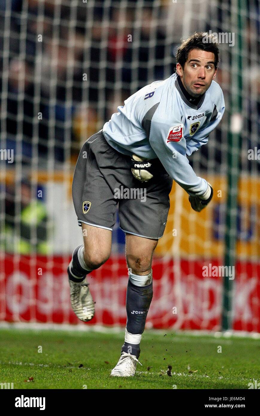 NEIL ALEXANDER CARDIFF CITY FC K.C. STADIUM HULL ENGLAND 16 December ...