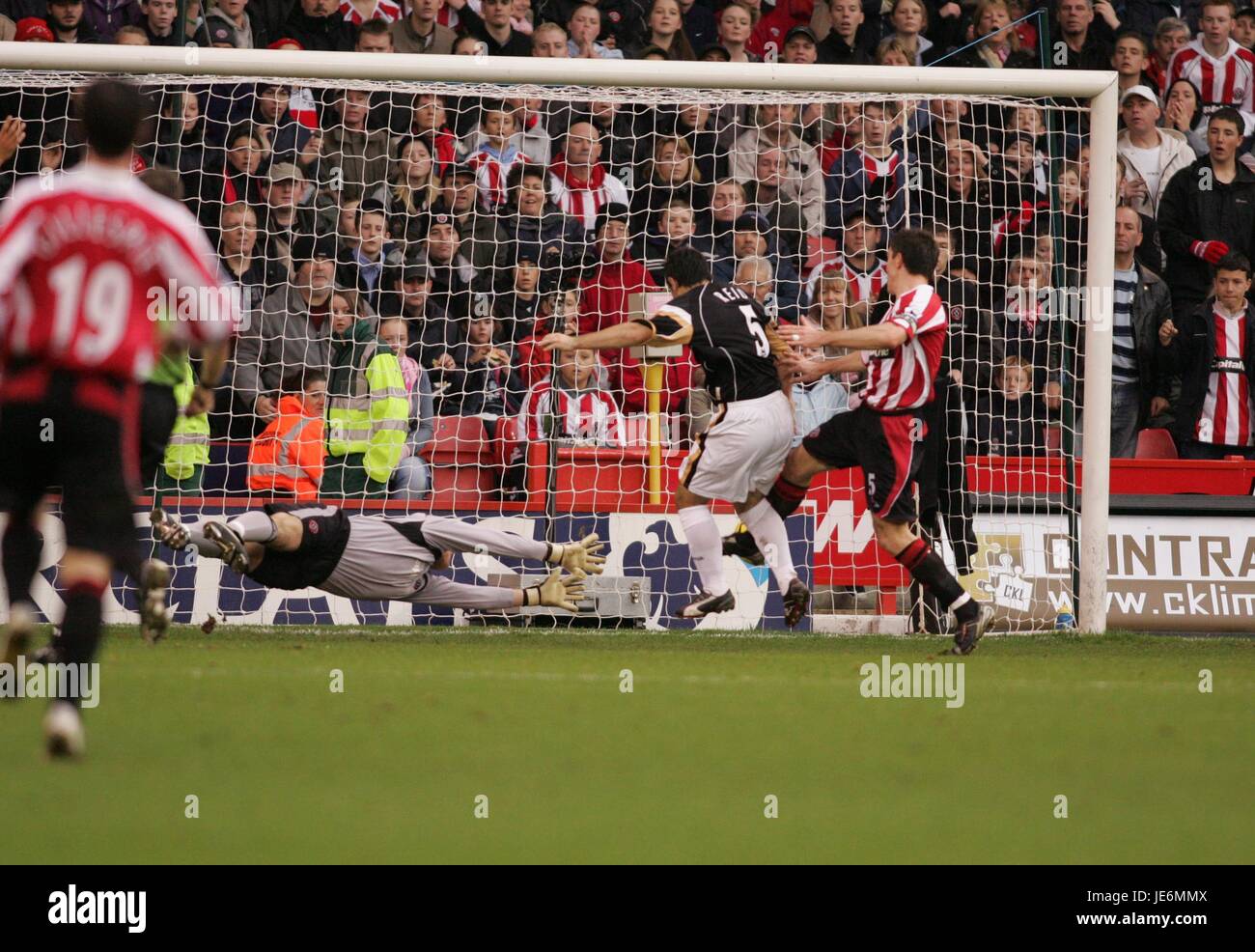 ANDY REID SCORES SHEFFIELD UTD V CHARLTON BRAMELL LANE SHEFFIELD GREAT ...
