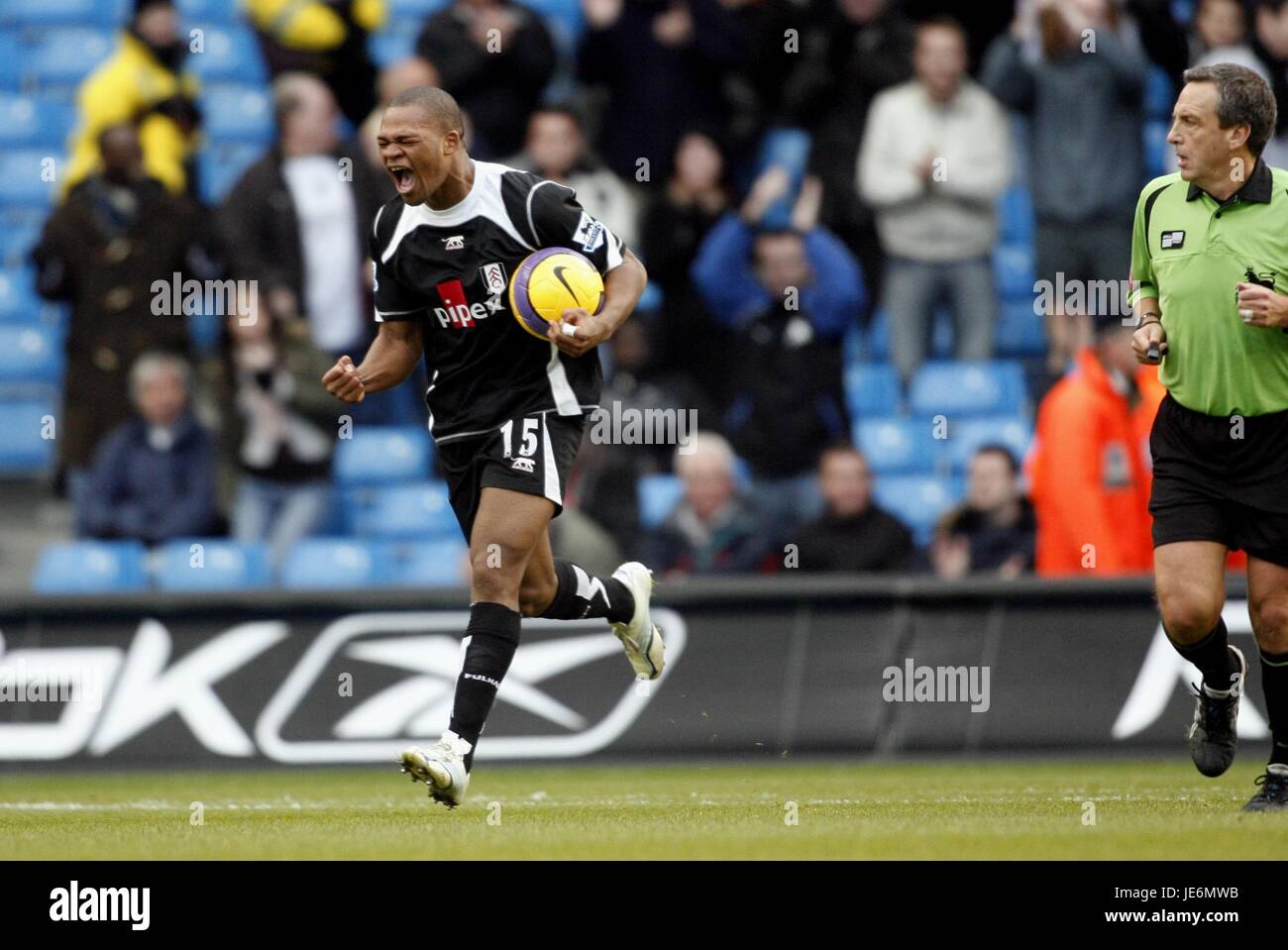 John collins fulham hi-res stock photography and images - Alamy