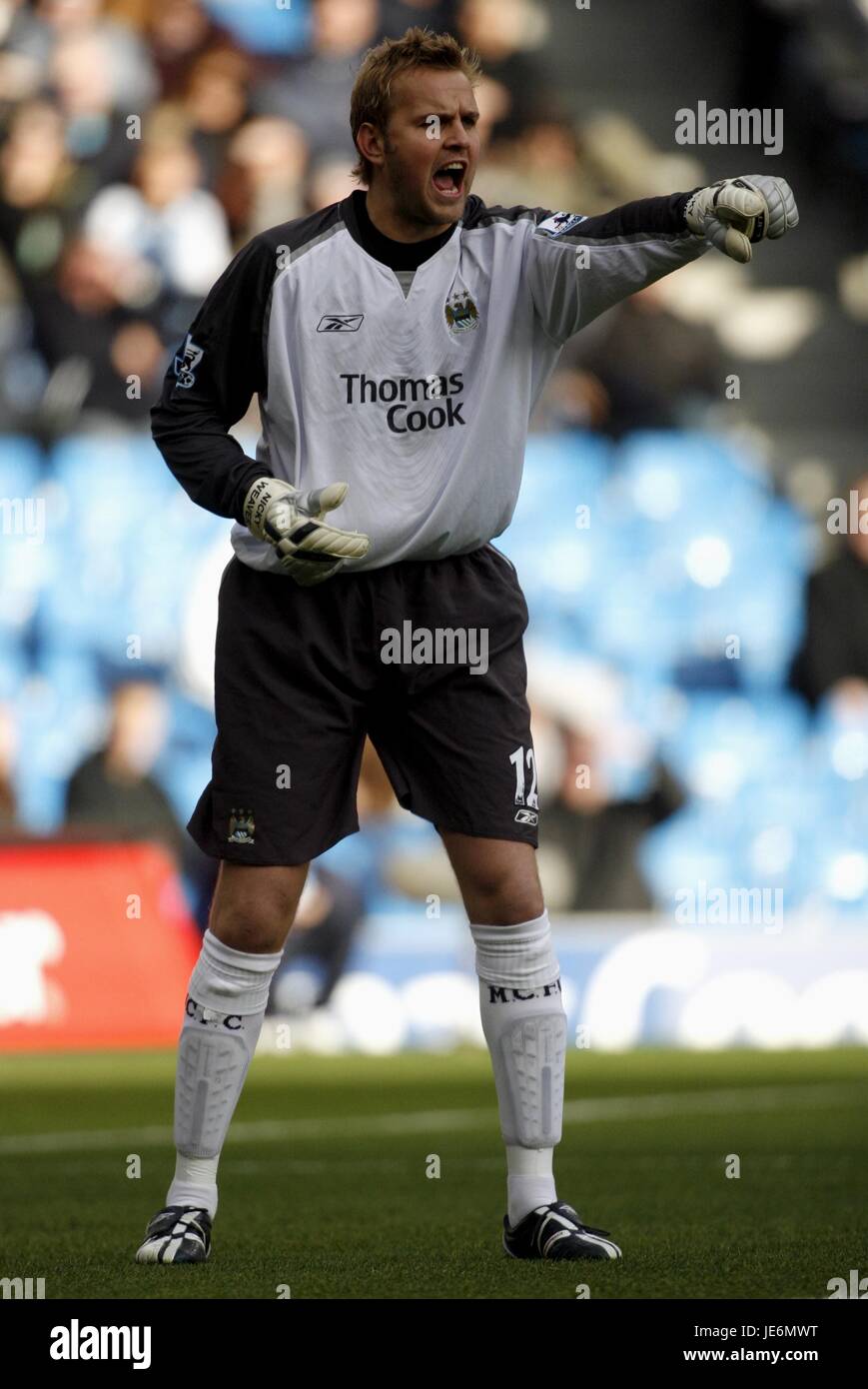 NICKY WEAVER MANCHESTER CITY CITY OF MANCHESTER STADIUM MANCHESTER ...