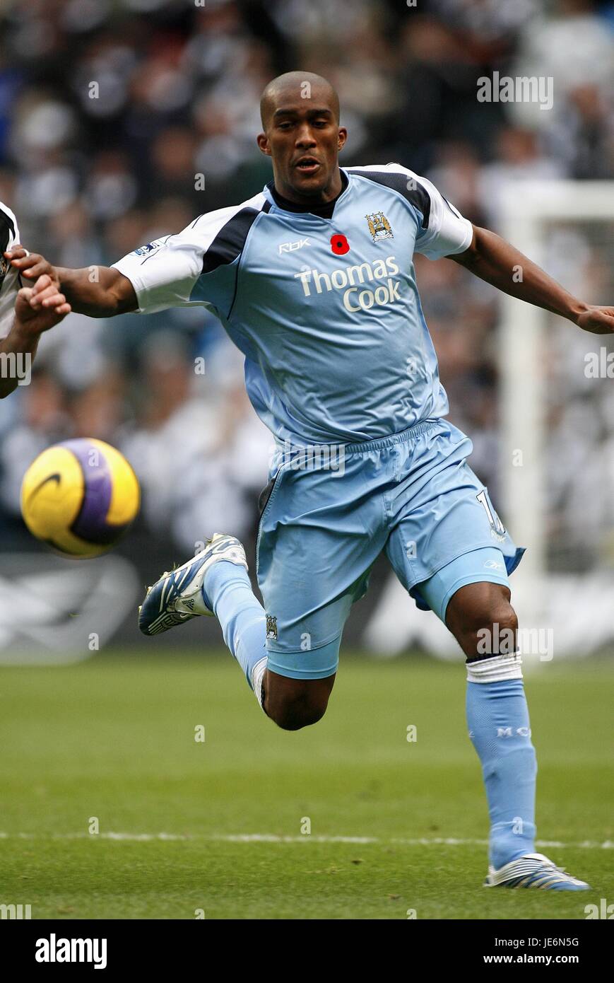 Sylvain distin newcastle hi-res stock photography and images - Alamy