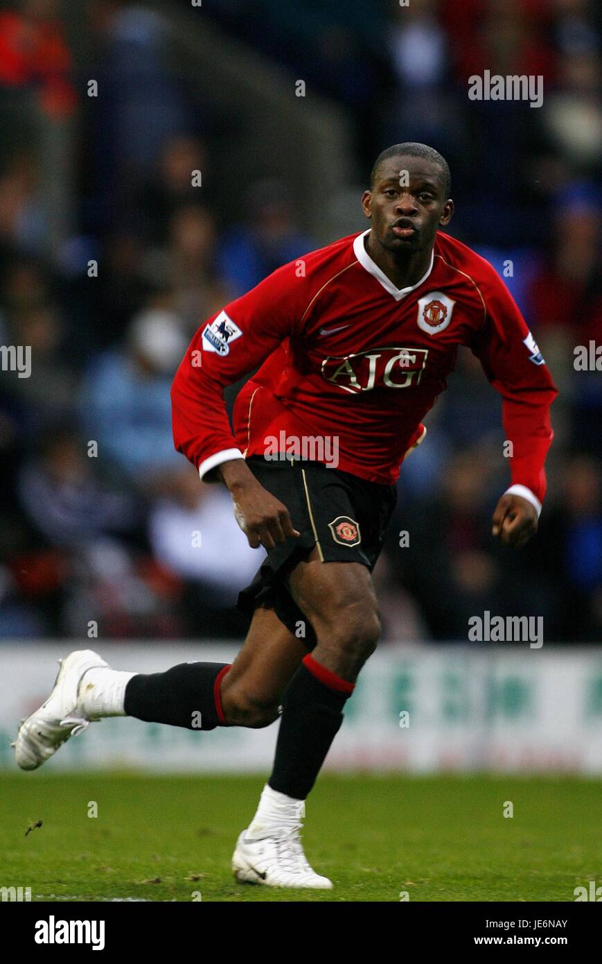 LOUIS SAHA MANCHESTER UNITED FC REEBOK STADIUM BOLTON GREAT BRITAIN 28 ...