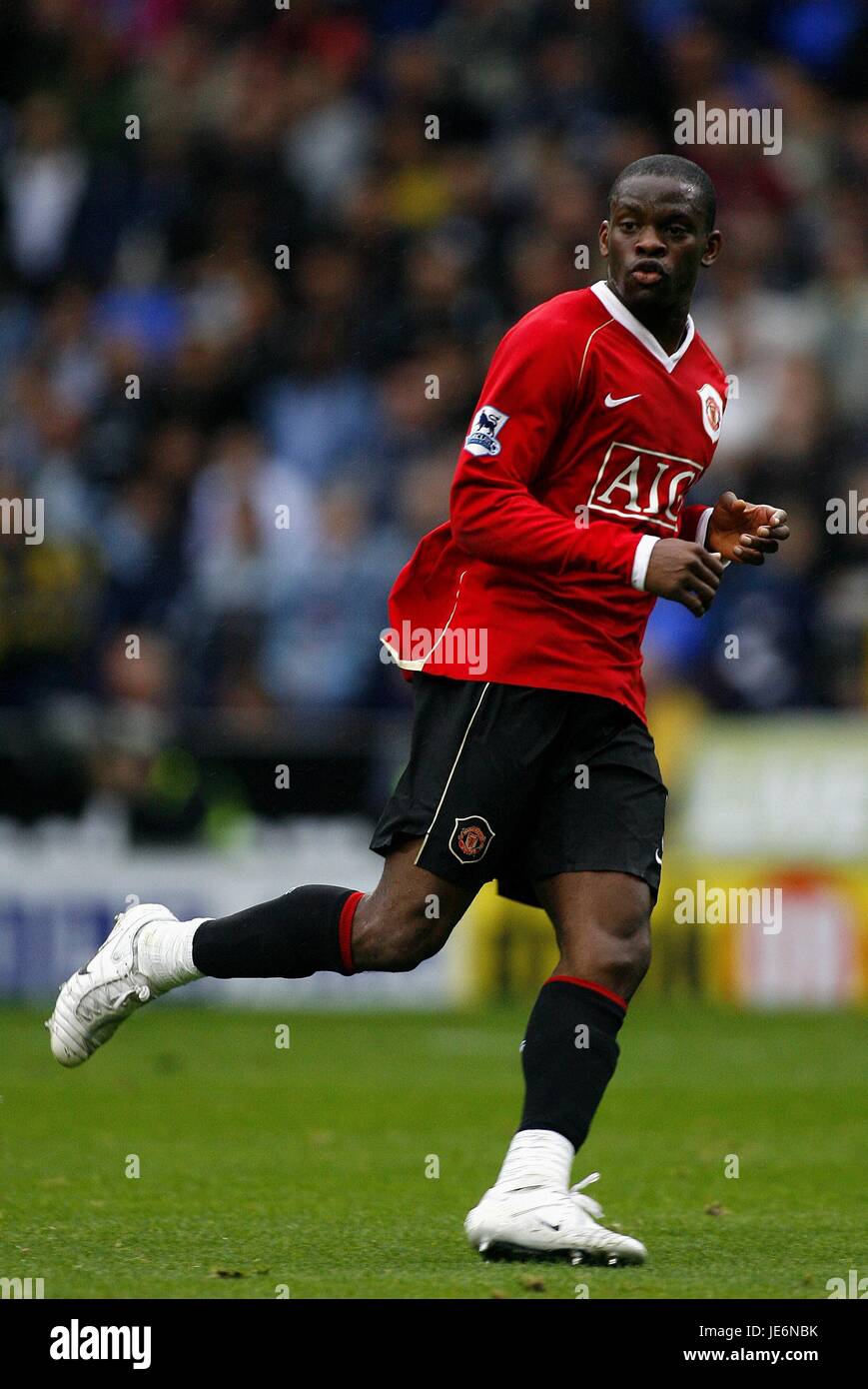 Louis saha manchester united 2006 hi-res stock photography and images ...
