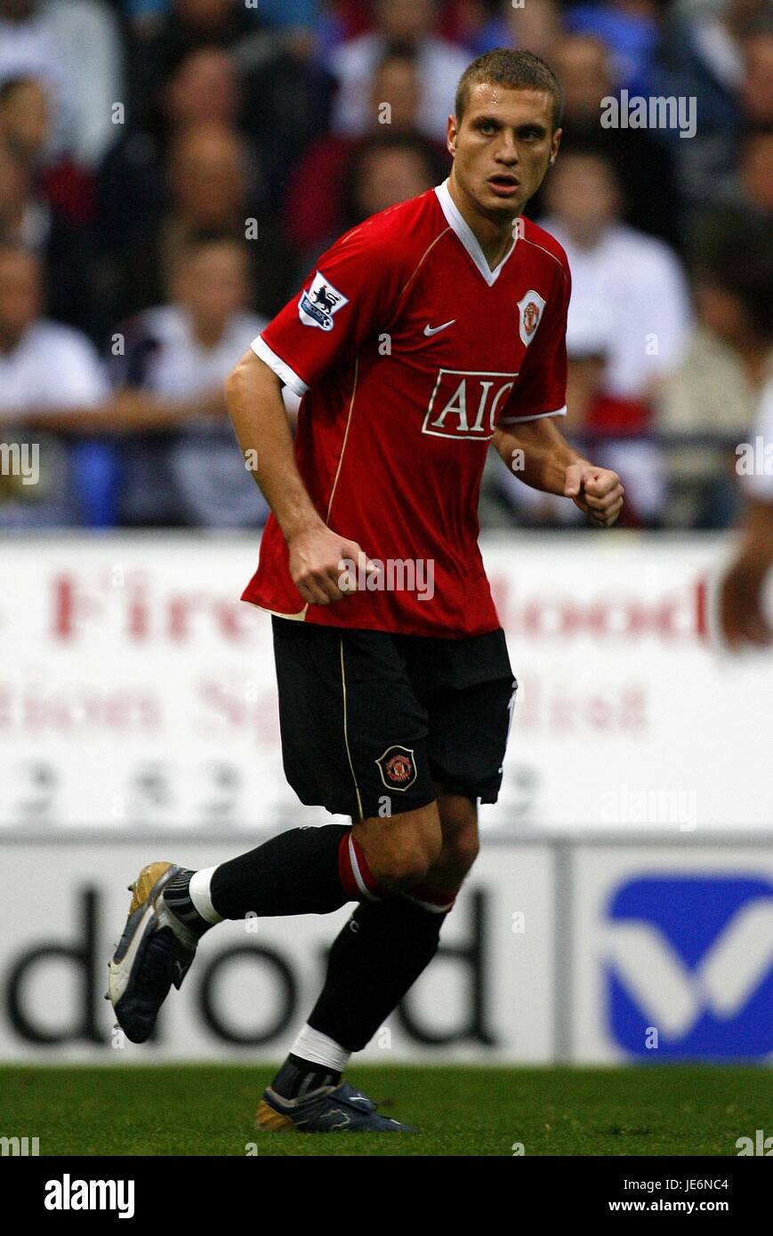 NEMANJA VIDIC MANCHESTER UNITED FC REEBOK STADIUM BOLTON GREAT BRITAIN ...