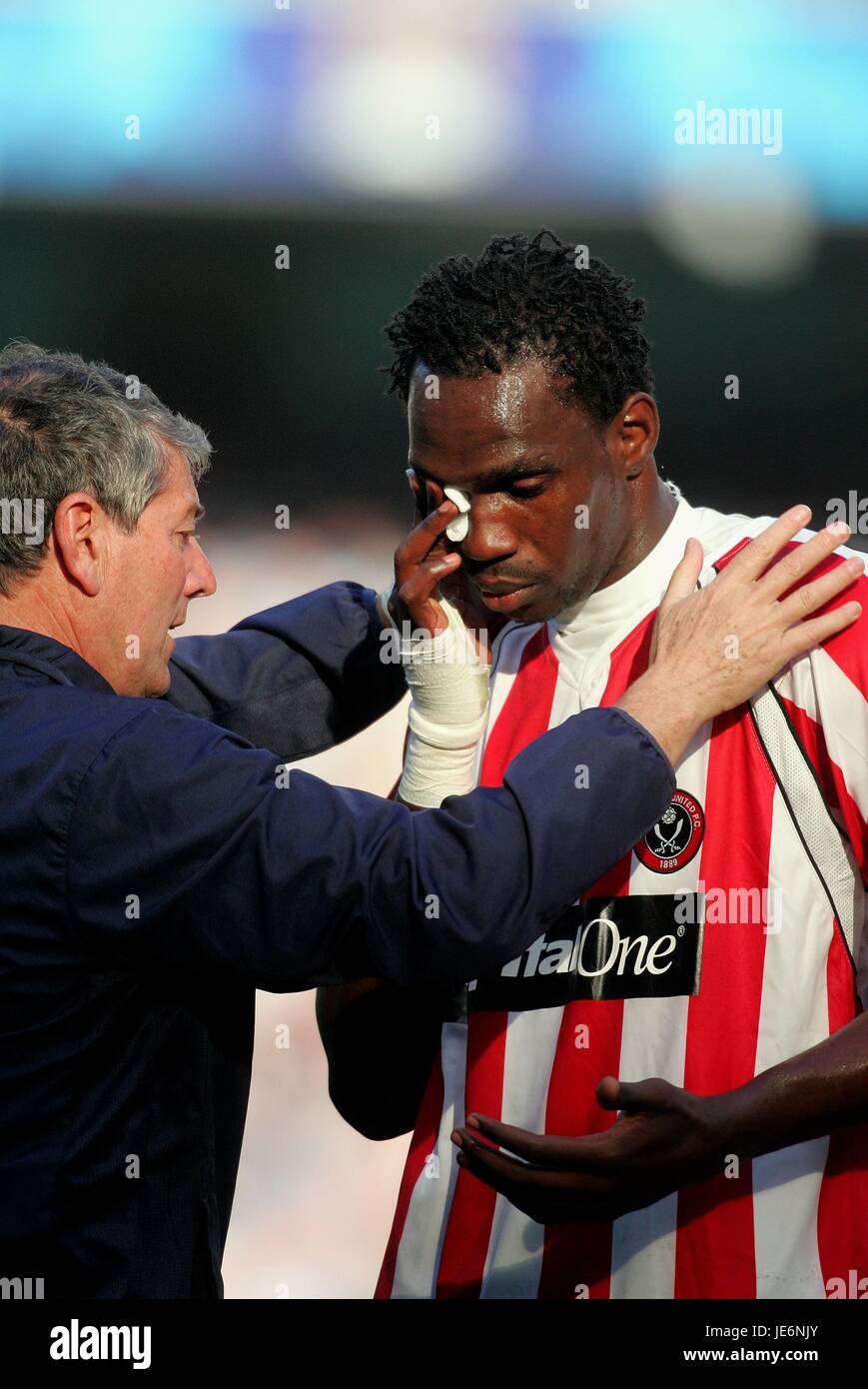 CLAUDE DAVIS SHEFFIELD UNITED FC CITY OF MANCHESTER STADIUM MANCHESTER ...