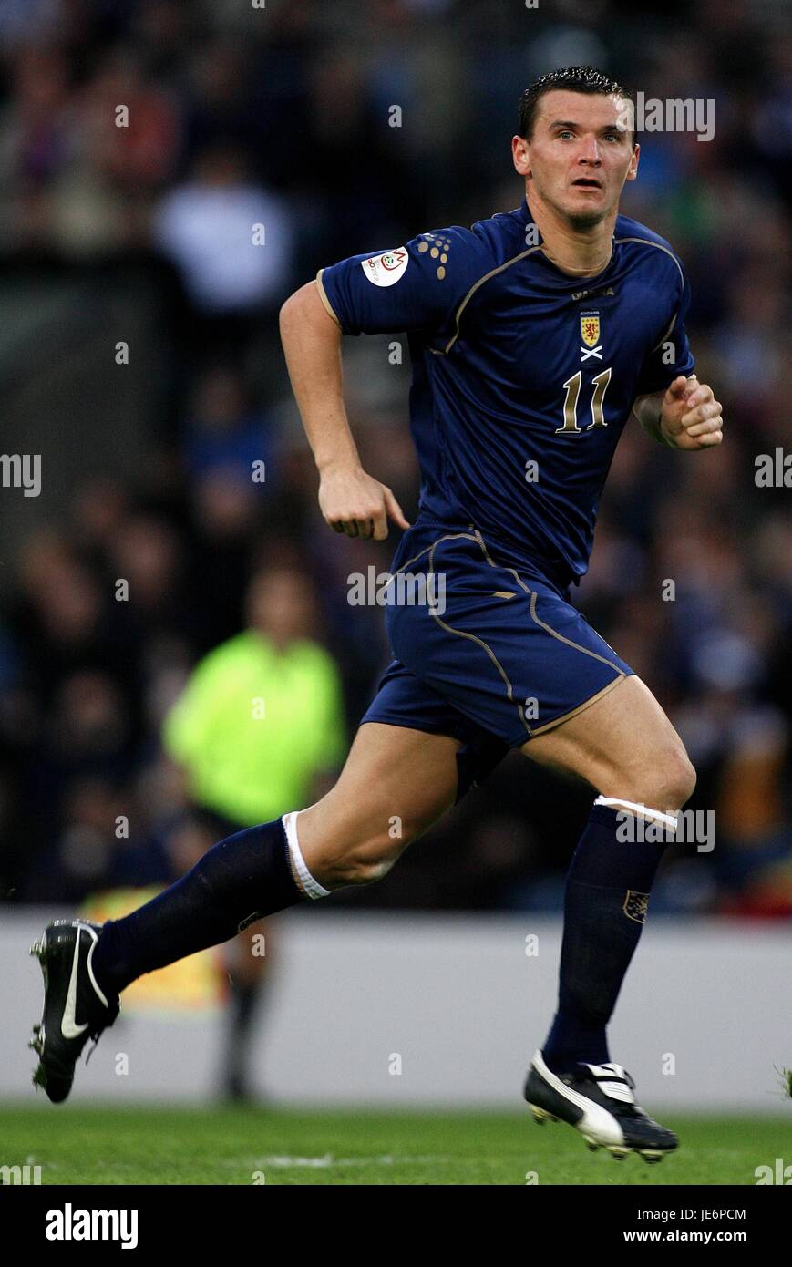 LEE MCCULLOCH SCOTLAND & WIGAN ATHLETIC FC HAMPDEN PARK GLASGOW ...