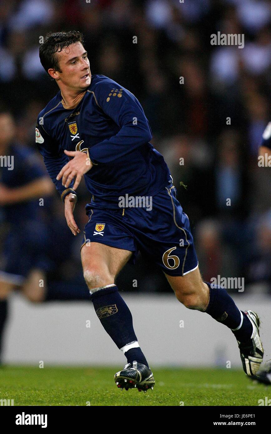 BARRY FERGUSON SCOTLAND & GLASGOW RANGERS FC HAMPDEN PARK GLASGOW ...