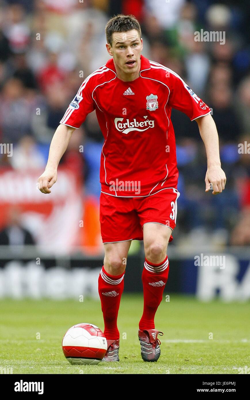STEVE FINNAN LIVERPOOL FC REEBOK STADIUM BOLTON ENGLAND 30 September ...