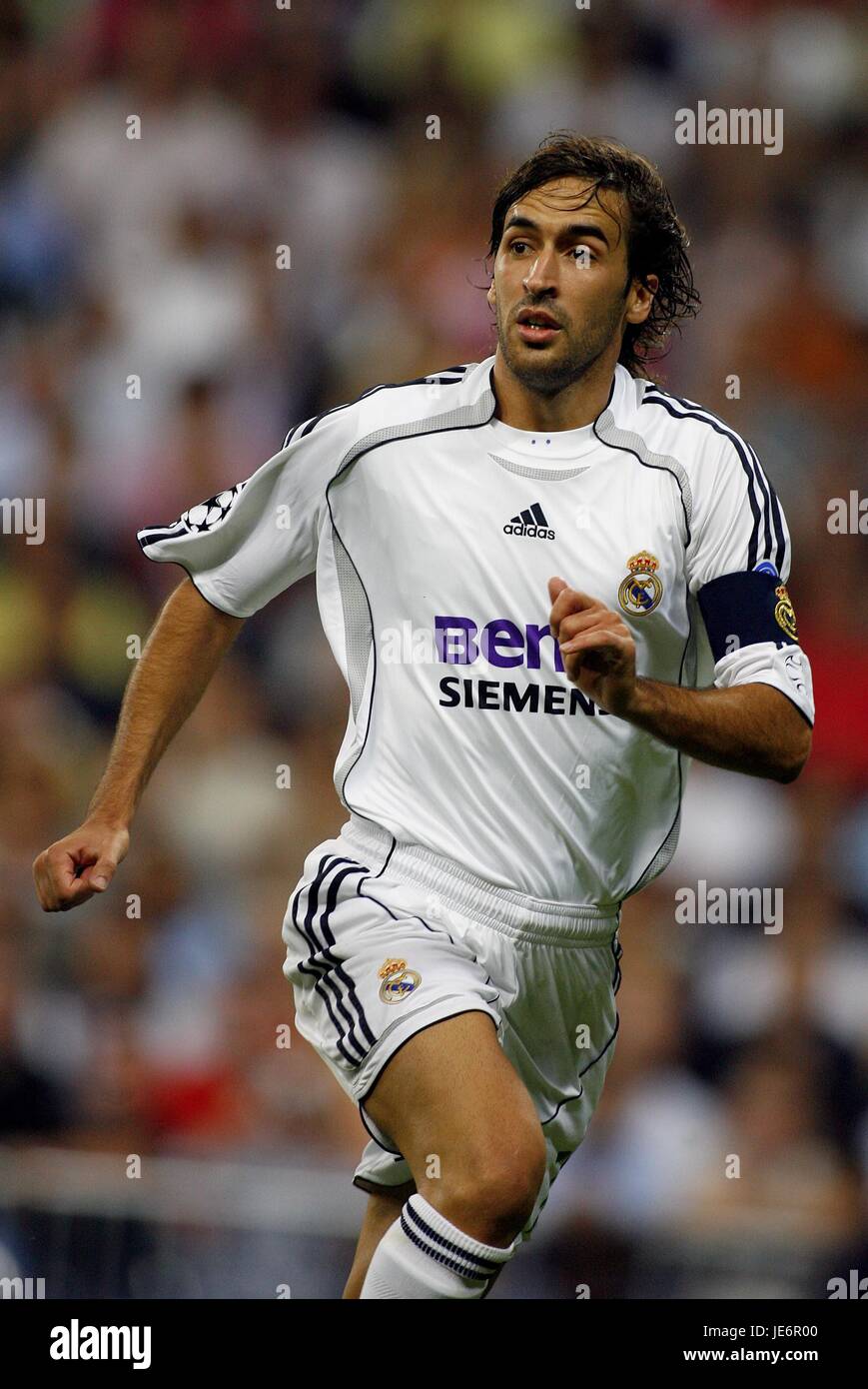 RAUL REAL MADRID CF THE BERNABEU MADRID SPAIN 26 September 2006 Stock ...
