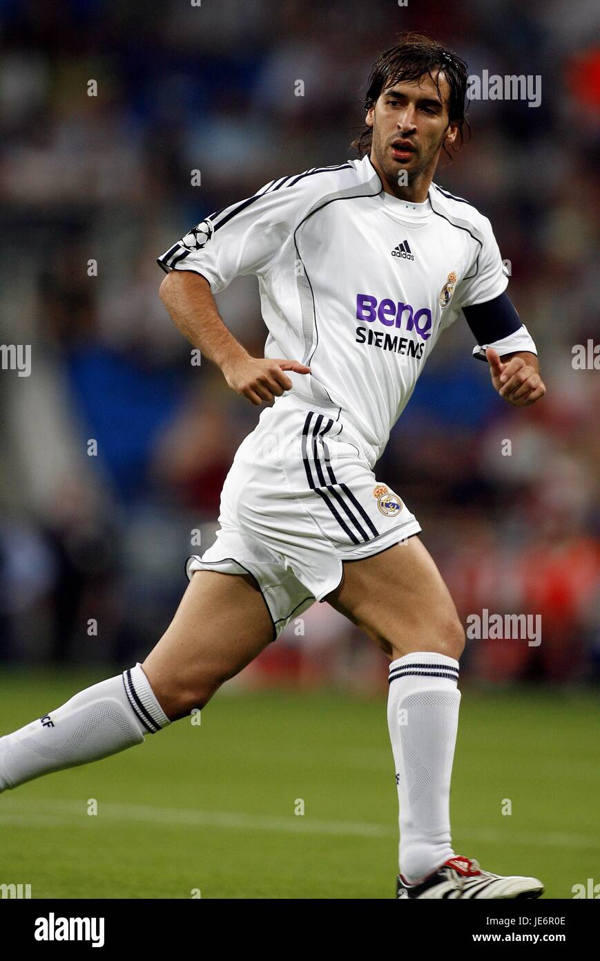 RAUL REAL MADRID CF THE BERNABEU MADRID SPAIN 26 September 2006 Stock ...