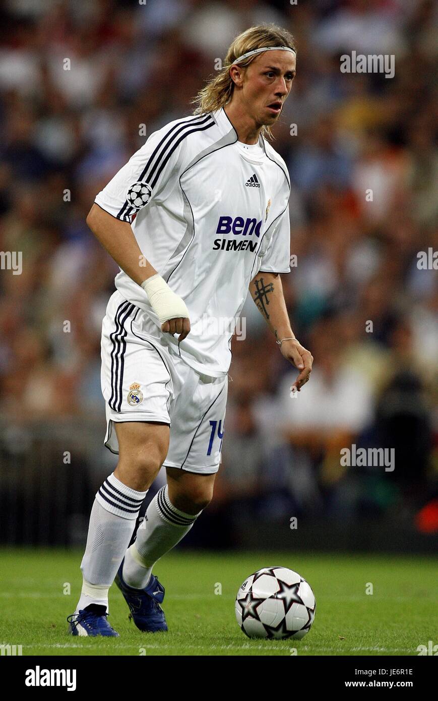 Real madrid v dynamo kiev guti hi-res stock photography and images - Alamy